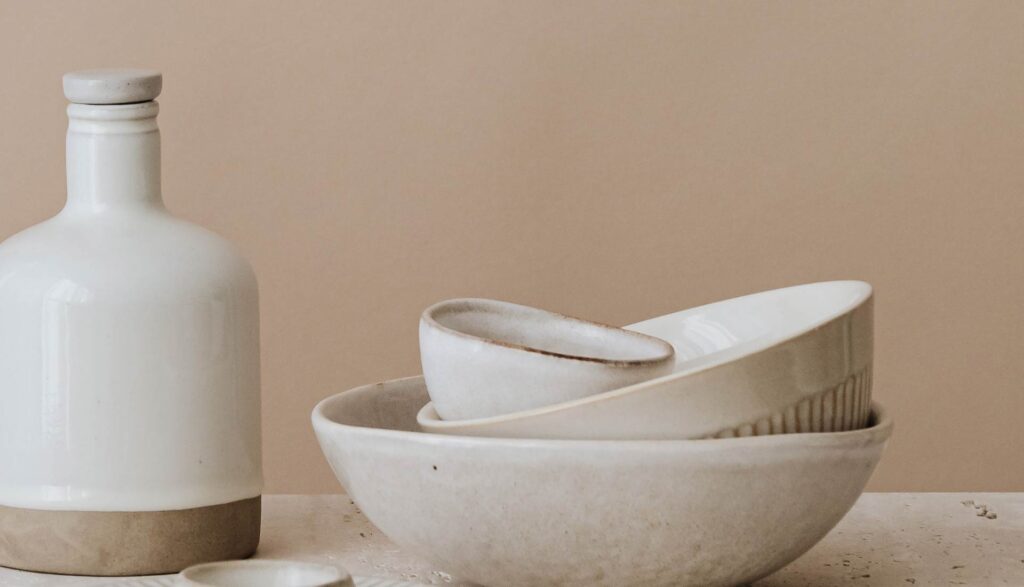 Behind the Shine: A Beginner’s Guide to Pottery Glaze - Welcome to ...